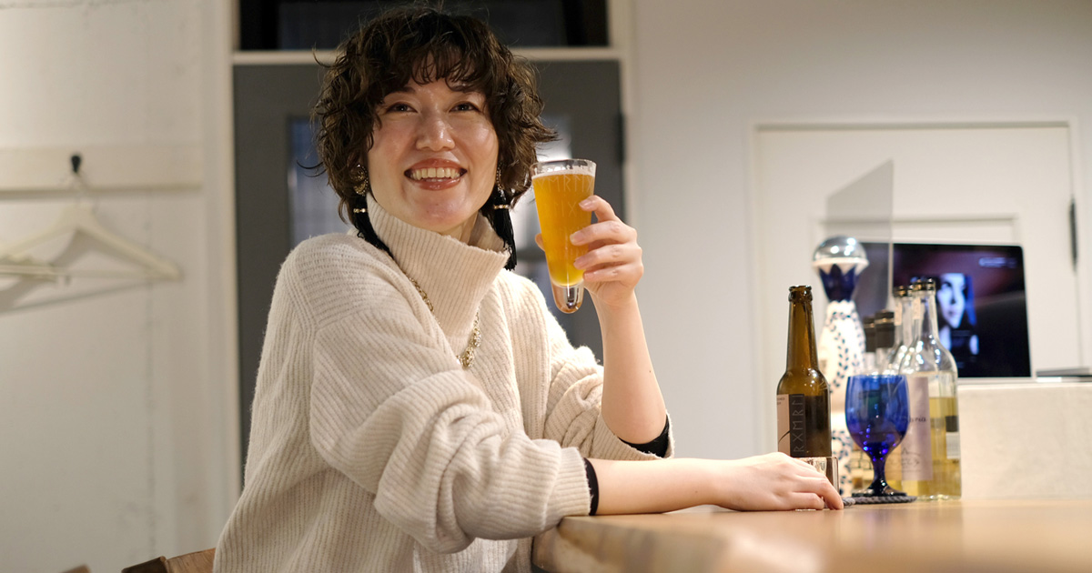 【along with her story】編み物アーティスト steco | プレミアムビール「GARGERY」